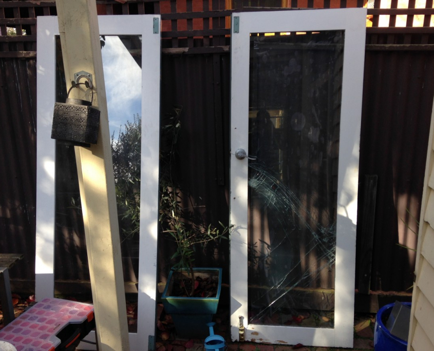 Glazier Melbourne | GLASS EXPRESS | Glass & Window Repair